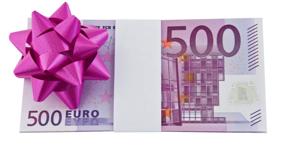 Abattement de 100 000 € sur les donations.